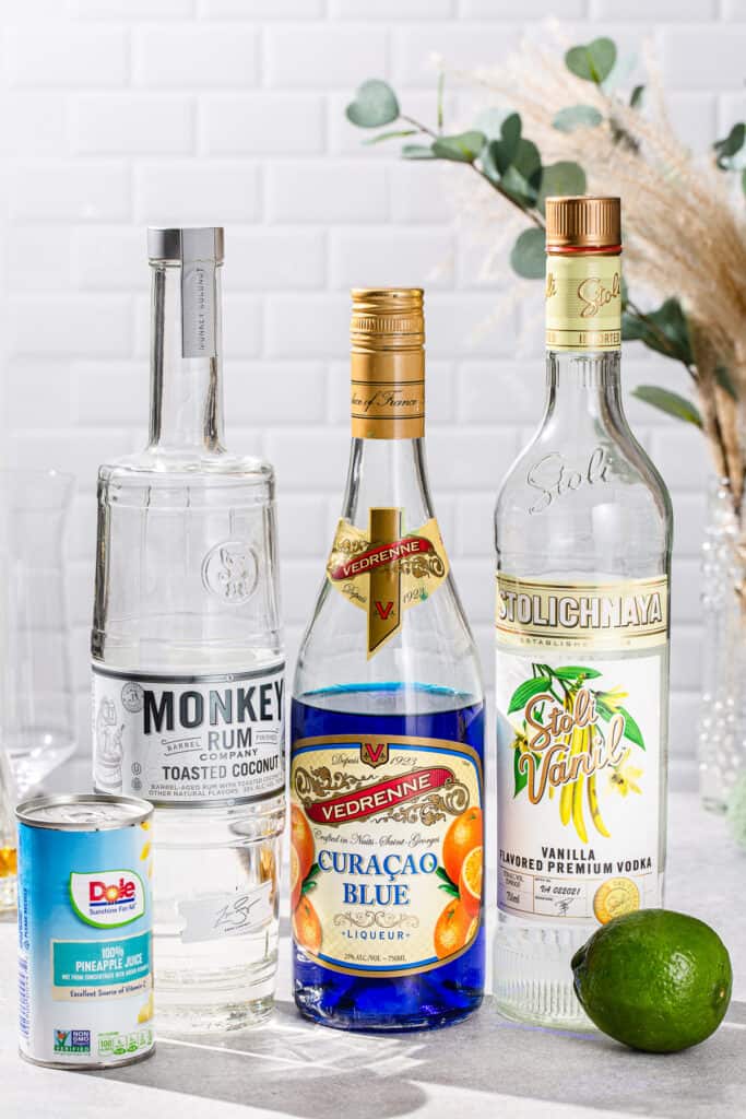 Mermaid Water Drink - Easy and Delicious Rum Punch