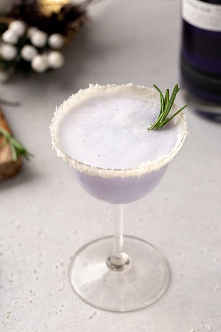 Snowy Day - Winter Gin Cocktail